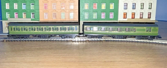 GRAFAR N GAUGE SOUTHERN SURBURBAN 1938 1st/3rd COACH & 3rd BRAKE COACH ...