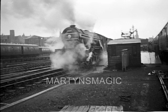 R-35MM RAILWAY NEGATIVE V2 60836 waits departure from Aberdeen 5-11 ...