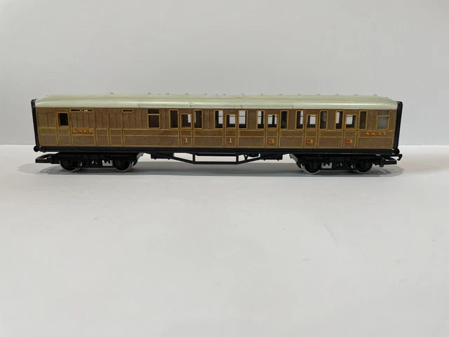 HORNBY LNER TEAK Brake Coach (bogie) Number 4237 (Unboxed, good ...
