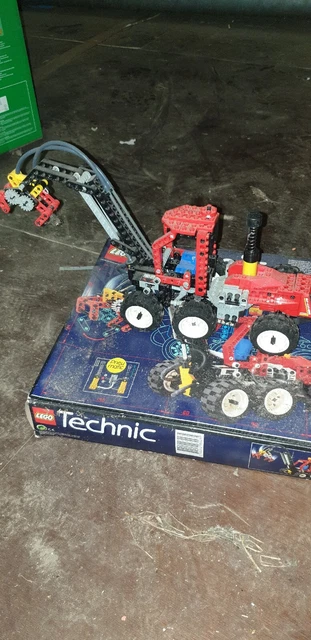 LEGO TECHNIC 8443 Pneumatic Forsttraktor/-kran Pneumatic Log Loader ...