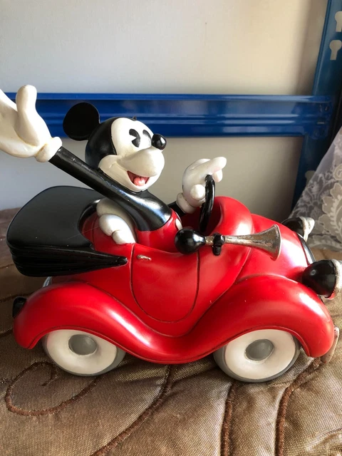 DISNEY MICKEY MOUSE in Car Resin Statue Figurine. White Face version £ ...