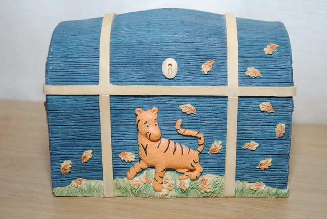 BORDER FINE ARTS Classic Winnie The Pooh Tigger Chest Money Bank Blue £ ...