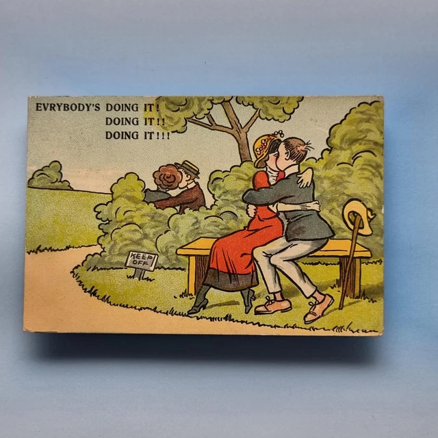 COMIC POSTCARD COURTING Couples Park Bench 1914 Doing It Chromo Litho ...
