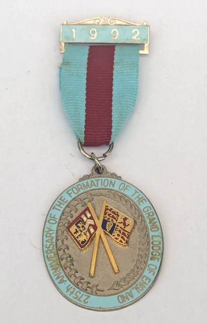 THE 275TH ANNIVERSARY of the Grand Lodge of England 1992 Masonic Medal ...