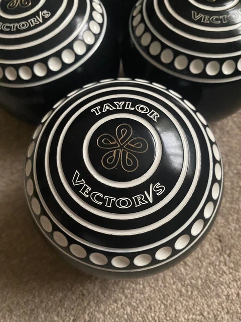 THOMAS TAYLOR VECTOR VS Size 1 WB 28 Lawn Bowls x 4 £225.00 - PicClick UK