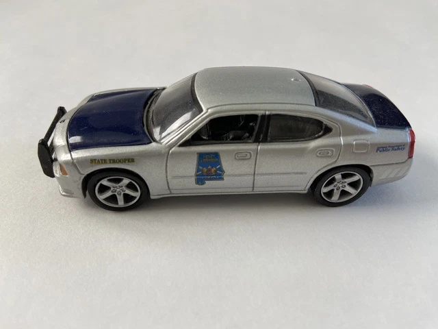 GREENLIGHT HOT PURSUIT Alabama State Police Trooper Dodge Charger £19. ...