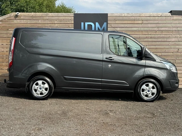 2016 FORD TRANSIT Custom 2.2 TDCi 125ps Low Roof Limited Van PANEL VAN ...