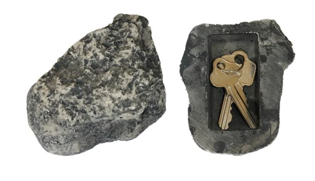 HIDE SPARE HOUSE Key Stash Outdoors Rock Stone Hollow Secret Hidden ...