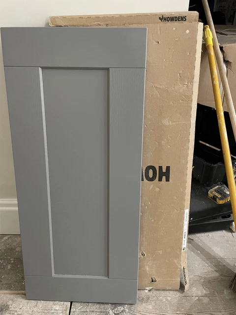 HOWDENS FAIRFORD SLATE Grey Shaker Kitchen Doors *discontinued Model At ...