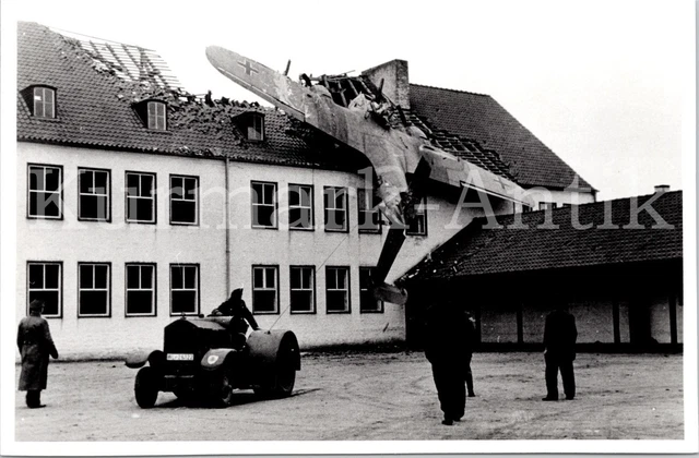 A389 FOTO WEHRMACHT Archiv Repro Luftwaffe Flugzeug crash Unfall Do17 ...
