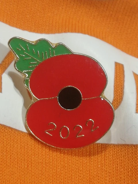 Scottish Clubs, Badges/ Pins, Football Memorabilia, Sports Memorabilia ...