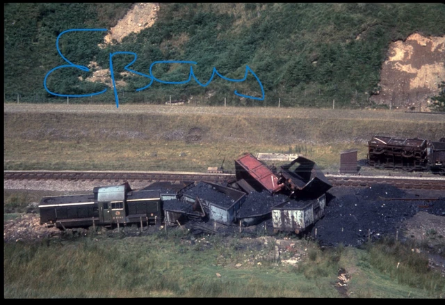 COLOUR RAILL 35MM slide copyright Colour rail Class 14 D5942 £2.50 ...