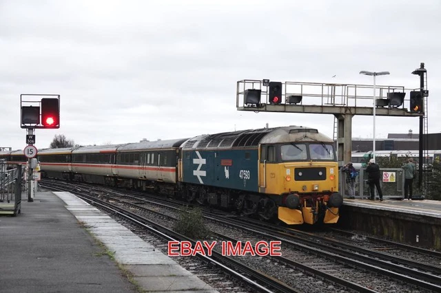 PHOTO CLASS 47 47593 Passes Clapham Junction On The Santa Steam Express ...