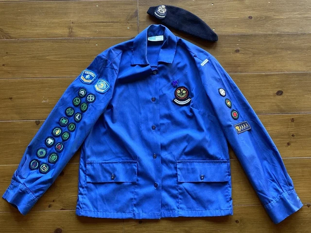 VINTAGE GIRL GUIDE 1970s Uniform / Blouse with lots of Badges and Hat £ ...