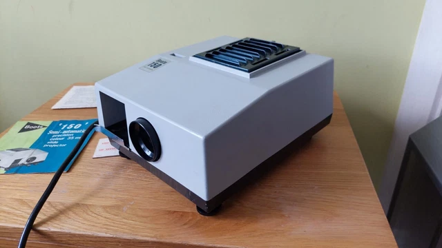 BOOTS 150 PROJECTOR Semi Automatic. Made In Australia. Untested. Movie ...