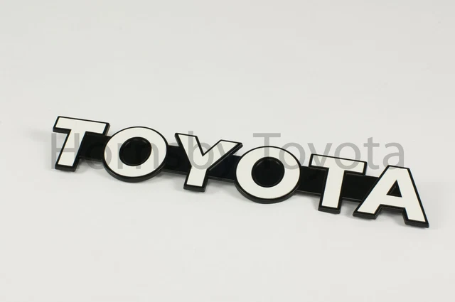 TOYOTA LANDCRUISER 70 Series - Genuine Toyota Grille Badge - HJ75, BJ73 ...