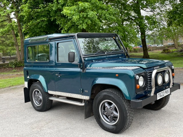 1999/T LAND ROVER Defender 90 50Th Anniversary V8 Automatic £39,950.00 ...