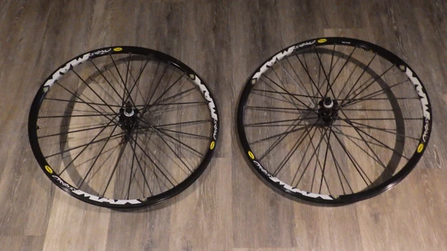 VINTAGE MAVIC CROSSMAX Sl Wheelset, Black, Used, 26In, Tubeless, Disc, Strait $199.50 - PicClick CA
