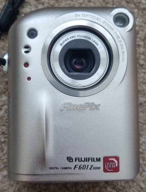 FUJIFILM FINEPIX F Series F601 Zoom 3.1MP Digital Camera - Metallic silver £35.00 - PicClick UK