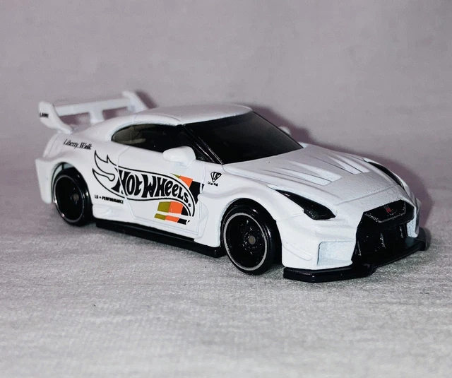 HOT WHEELS NISSAN LB-Silhouette Works GT-R-R35-RR Version.2 White See ...