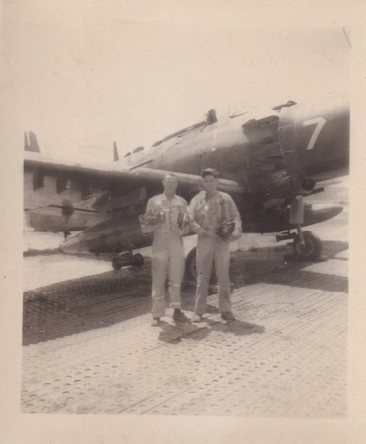 ORIGINAL PHOTO NAMED USMC US MARINE PILOT & SKYRAIDER VMC-1 POHANG 1952 ...