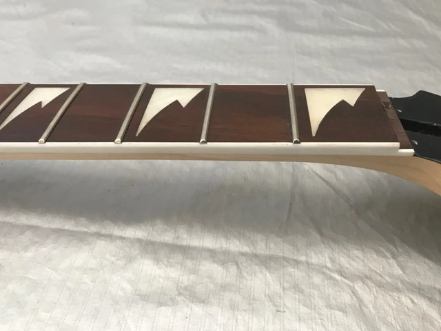 IBANEZ GIO GRG170DX-BKN Black Night-white shark tooth inlay electric ...