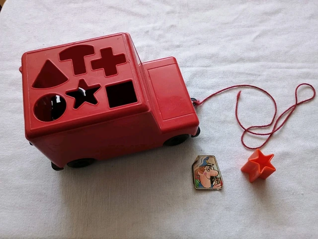 MERIT VINTAGE POSTMAN PAT SHAPE SORTER VAN with 1 Shape And 1 Sticker £ ...