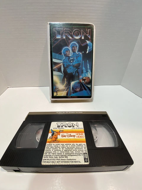 OLD YELLER VHS Walt Disney Home Video Clamshell 37V 1982 £9.92 ...