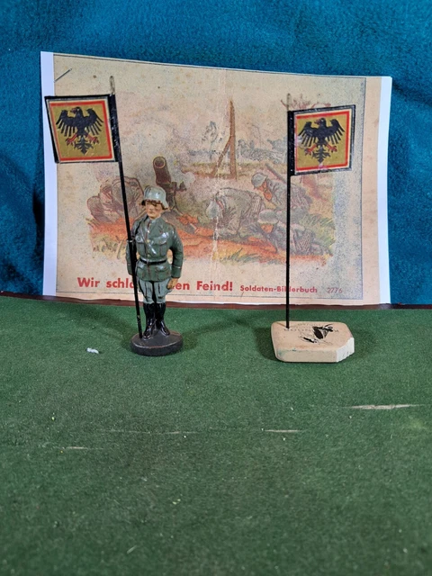 ELASTOLIN MASSE-SOLDAT STILLGESTANDEN mit Reichsadler Stabs-Standarte ...