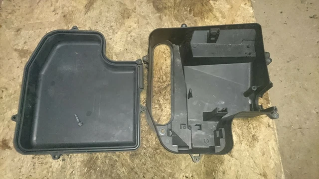 AUDI A4 B5 Abdeckung Sicherungskasten Wasserkasten Steuergerät Kasten Abdeckung EUR 13,00 ...