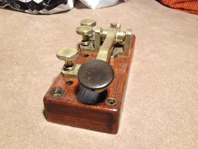 A LOVELY OLD brass and wood morse code / telegraph key tapper £75.00 ...