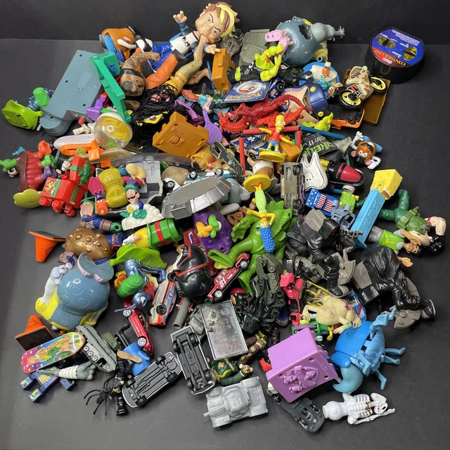 JOB LOT OF Vintage Estate Toys, The Simpsons, Army Men, Toy Cars ...