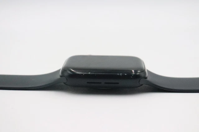 APPLE WATCH SE 2nd Generation 44mm GPS Space Grey - VGC £79.95 ...