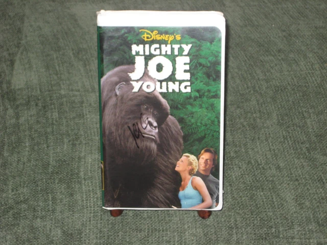 MIGHTY JOE YOUNG Walt Disney Home Video VHS 1999 - Charlize Theron ...