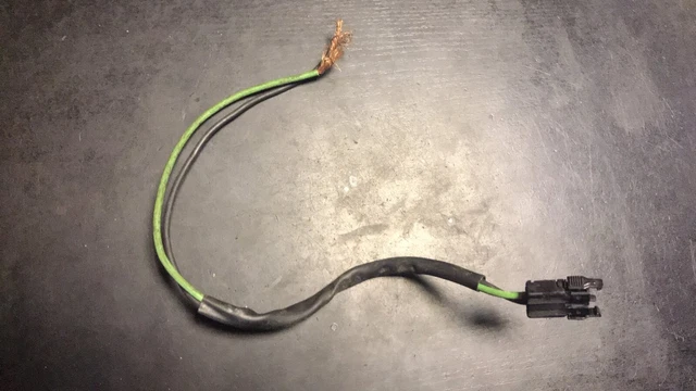 MERCEDES WIRING CONNECTOR Cable Plug Terminal 2-Pole A0125450428 £5.00 ...