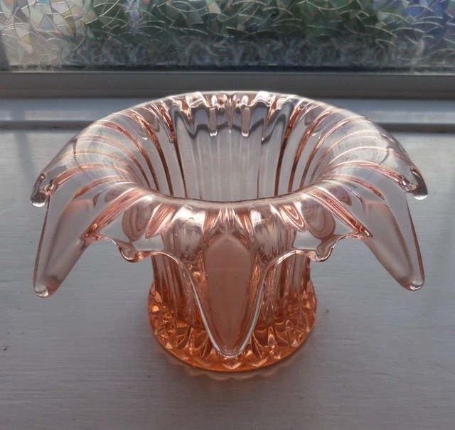 VINTAGE SOWERBY ART deco Iris waterfall glass posey vase £11.00 ...