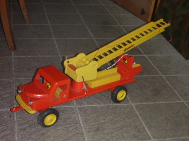 SELTENE FRÜHE ALTE 50er Jahre GECEVO Holz-Feuerwehr mit Drehleiter, Länge 66 cm EUR 179,00 ...
