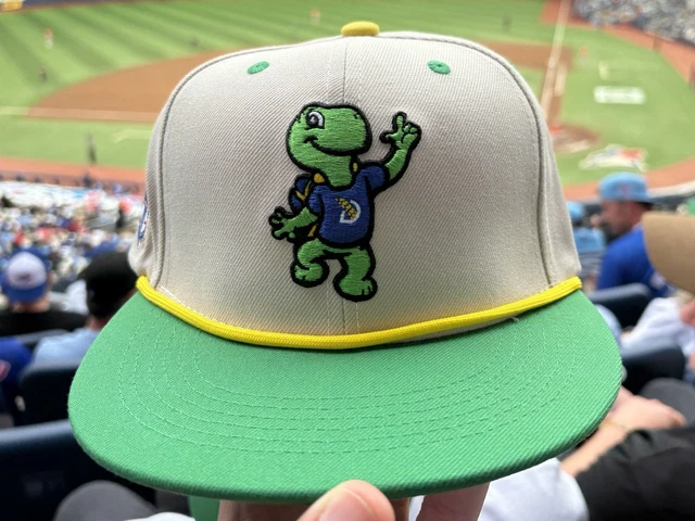TORONTO BLUE JAYS Retro Domer Hat NEW 2026 June 24 $90.00 - PicClick CA