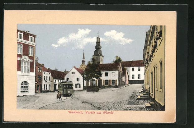 WICKRATH, STRASSENBAHN AUF dem Markt mit Hotel-Restaurant ...