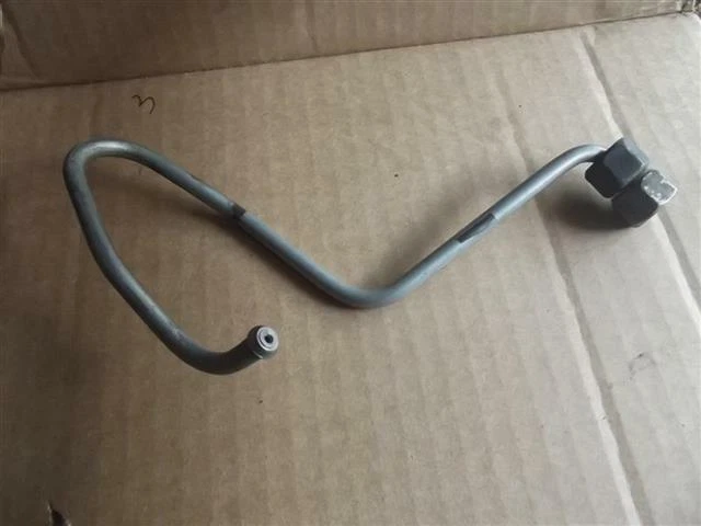 AUDI 100 A6 C4 Diesel Tubo Línea de Combustible Inyección 046130303C ...