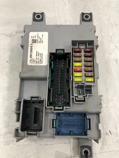 12-17 FIAT 500 Abarth Body Control Module With Fuses (OEM) EUR 147,29 ...