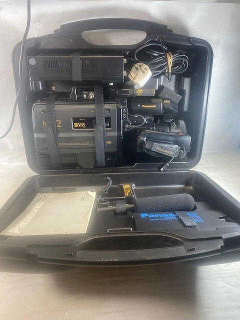 PANASONIC NV-M2B VHS Movie Camera And Case Vintage £39.99 - PicClick UK