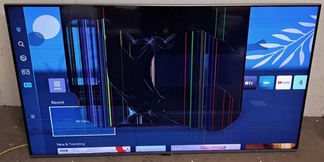 SAMSUNG QE50Q80CATXXU 50& Smart 4K Ultra HD QLED HDR TV *Smashed Screen ...