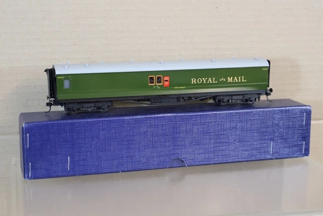 LAWRENCE SCALE MODELS KIT BUILT SOUTHERN MAUNSELL ROYAL MAIL POS COACH ...