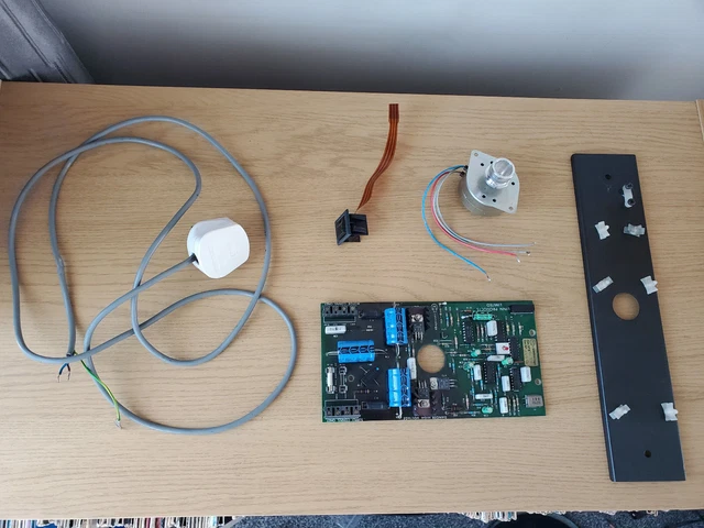 LINN LP12 VALHALLA with switch, motor , mains lead and LP12 brace . £ ...