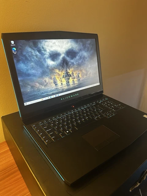 ALIENWARE 17 R4 Gaming Laptop £465.68 - PicClick UK