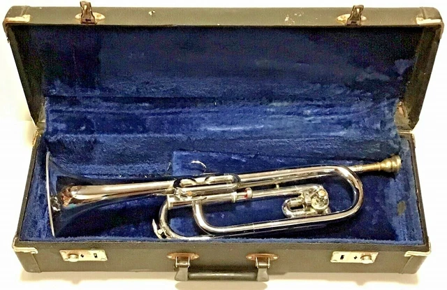 WHALEY ROYCE & Co. "Imperial" brass bugle w/case signed Sea Cadets ...