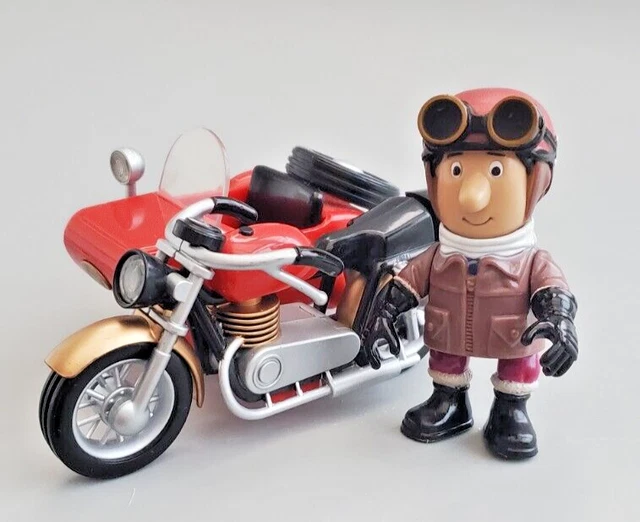 VINTAGE POSTMAN PAT - Ajay Bains Motorbike and Sidecar Vehicle + Figure ...