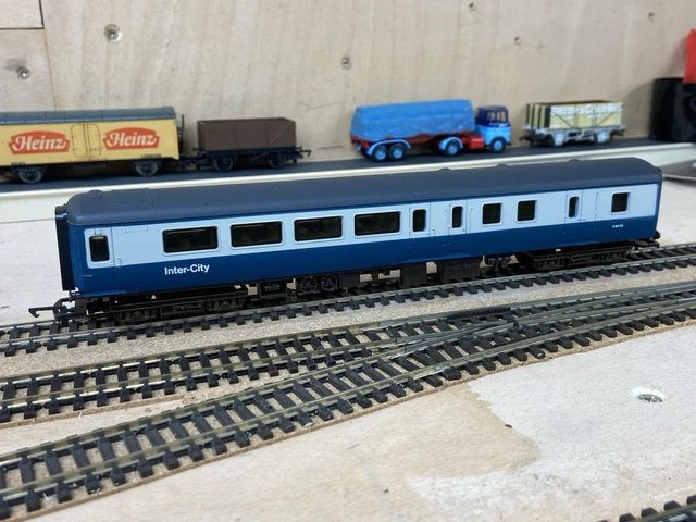 AIRFIX MK2 BR Blue Livery 2nd Class Intercity Brake Coach OO Gauge £11. ...