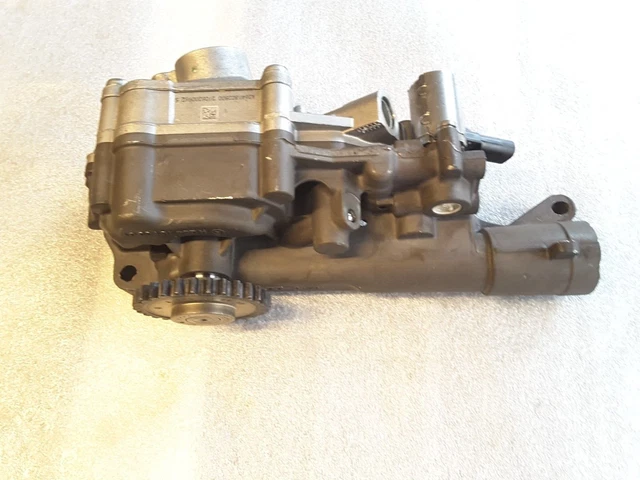 ORIGINAL MERCEDES BENZ Ölpumpe Flügelpumpe A2641802800 NEU EUR 280,00 ...